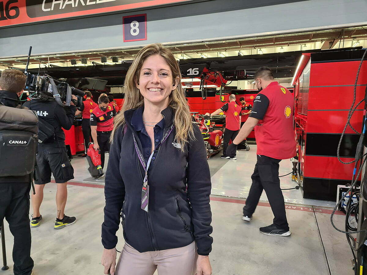 Sobre - Julianne Cerasoli