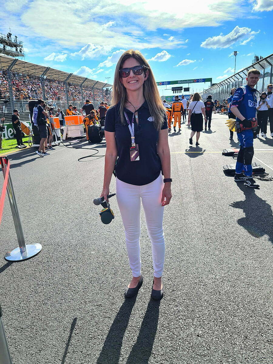 Sobre - Julianne Cerasoli