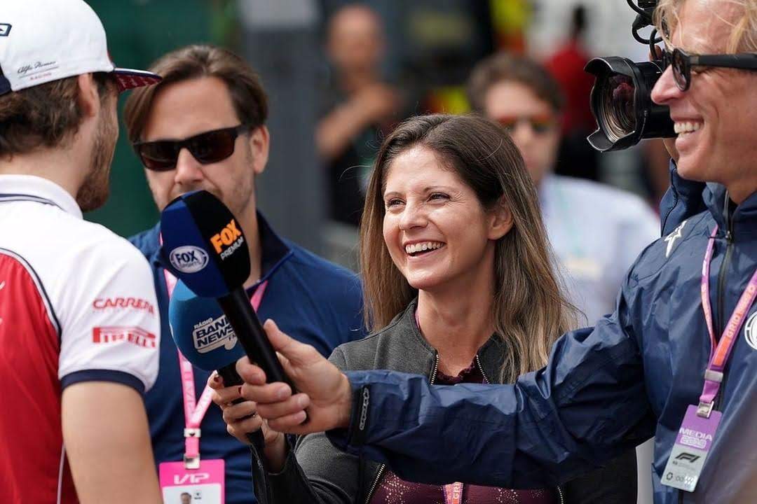 Sobre - Julianne Cerasoli